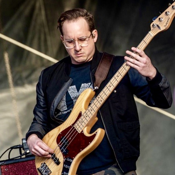 Sadowsky Guitars | Electric Bass and Guitar maker