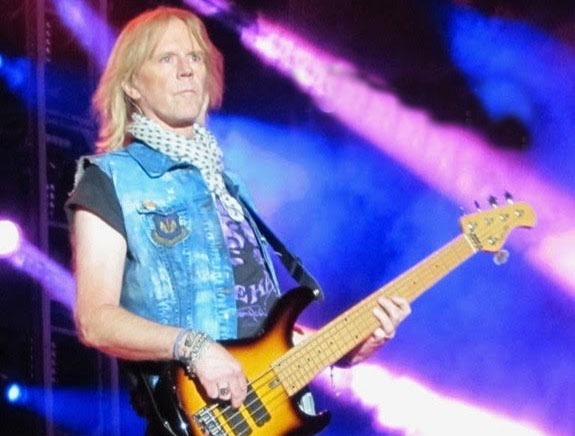 Sadowsky Guitars | Electric Bass and Guitar maker